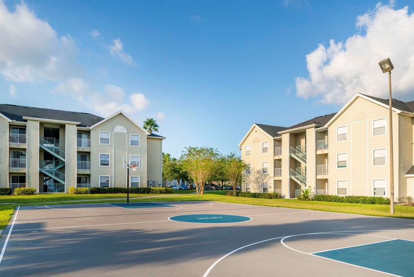 The Pointe at Central Apartments UCF Orlando - 407apartments
